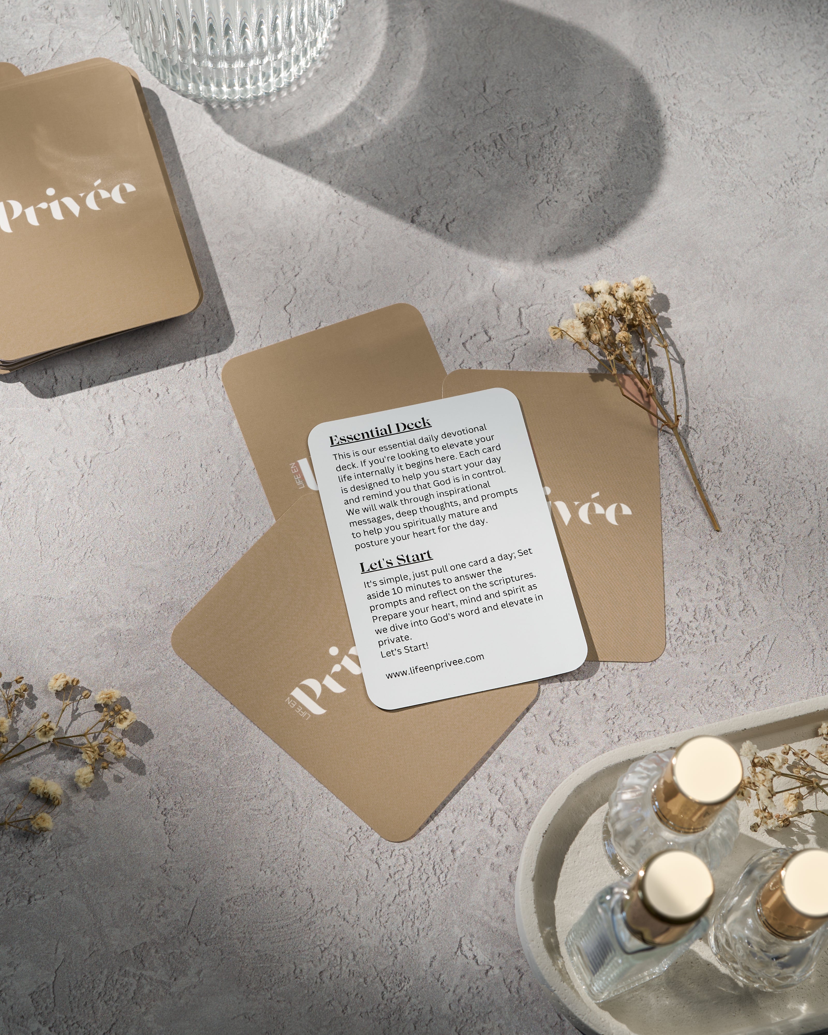 The Essential Deck - Devotional Cards for Every Day – Lifeenprivee